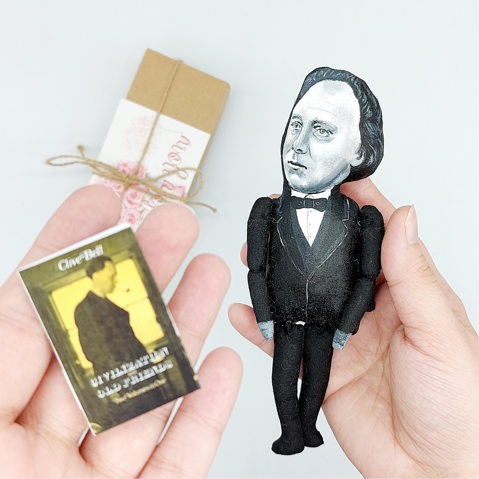 Clive Bell figure handmade, English art critic - the Bloomsbury Group ...