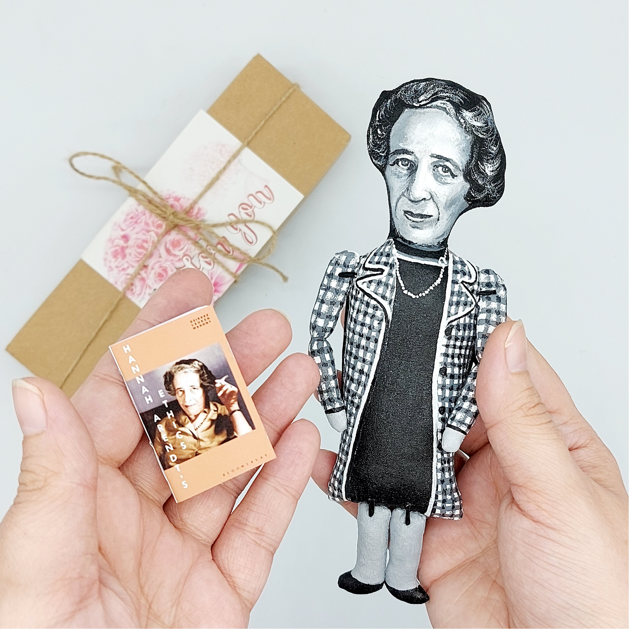 Hannah Arendt figure, philosopher, political philosophy - book shelf ...